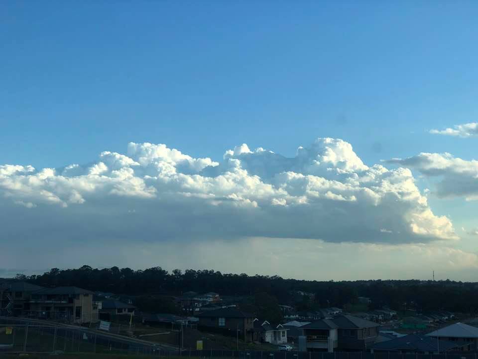 High Based Storms heads towards Randwick back-building - Extreme Storms