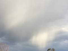 Cold air hail streaks or snow at upper levels - Extreme Storms