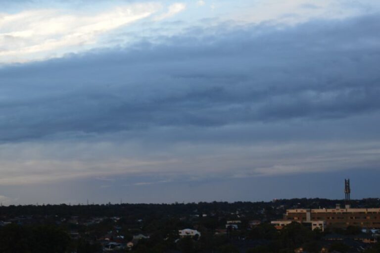 Matched with Sydney radar rain swirling to south of Sydney at sunrise ...